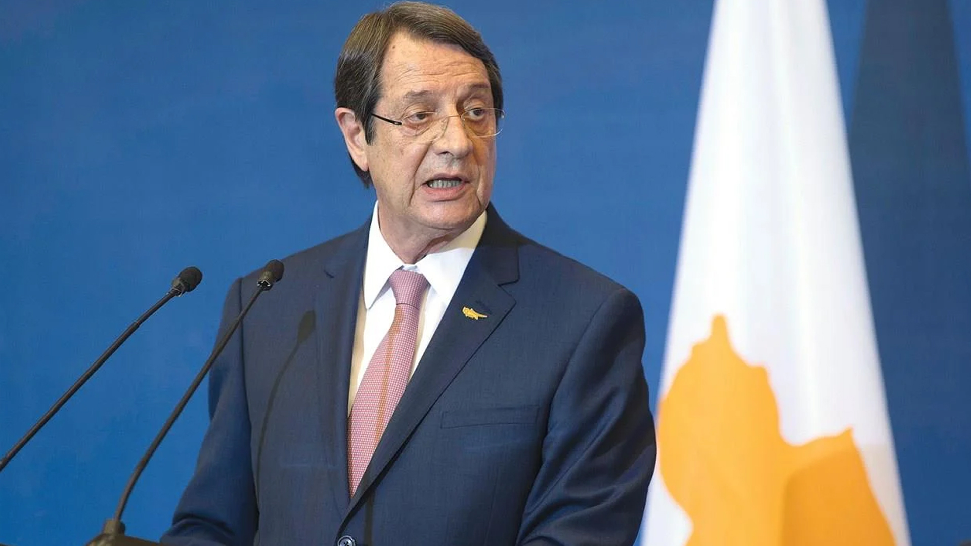 Τιμητικές διακρίσεις στον Πρόεδρο Αναστασιάδη και σειρά συναντήσεων ...